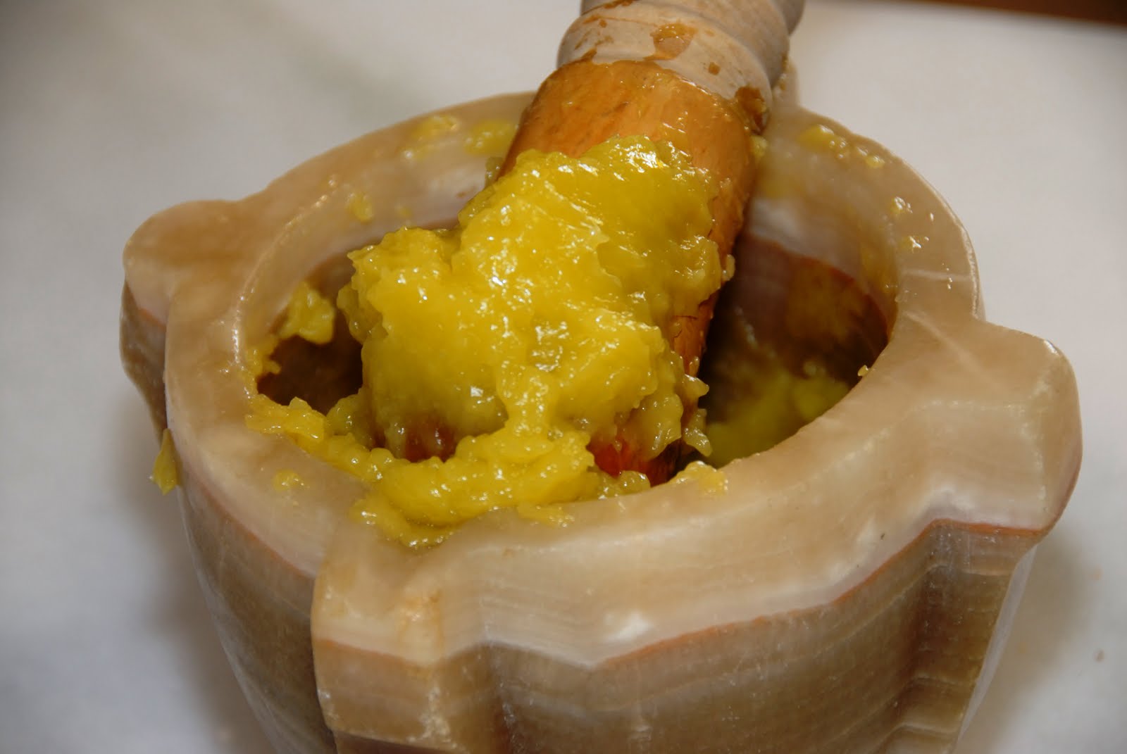 Traditional Spanish Recipe for Alioli